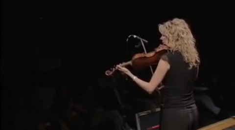 Natalie MacMaster: Playing the Cape Breton fiddle|News | The Lyric Theatre